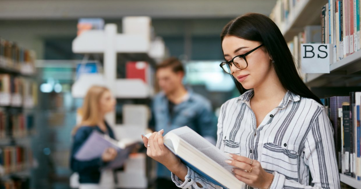 The Best IELTS Textbooks for International Students | IELTS Online Tests